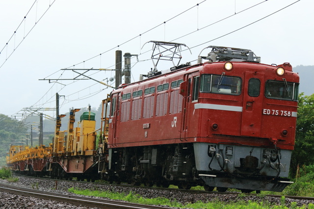 雨の東北本線を往く、ED75 758牽引のロンチキを撮る！(北白川のS字編): うっかり鉄の本棚（旧うっかり鉄の鉄道風景写真撮影記）