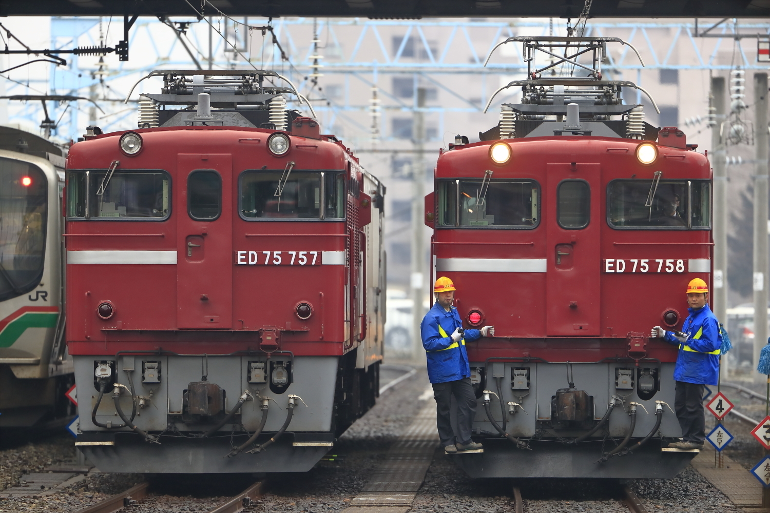 山形駅に集うED75を撮る！(ED75-757、ED75-758撮影編): うっかり鉄の本棚（旧うっかり鉄の鉄道風景写真撮影記）